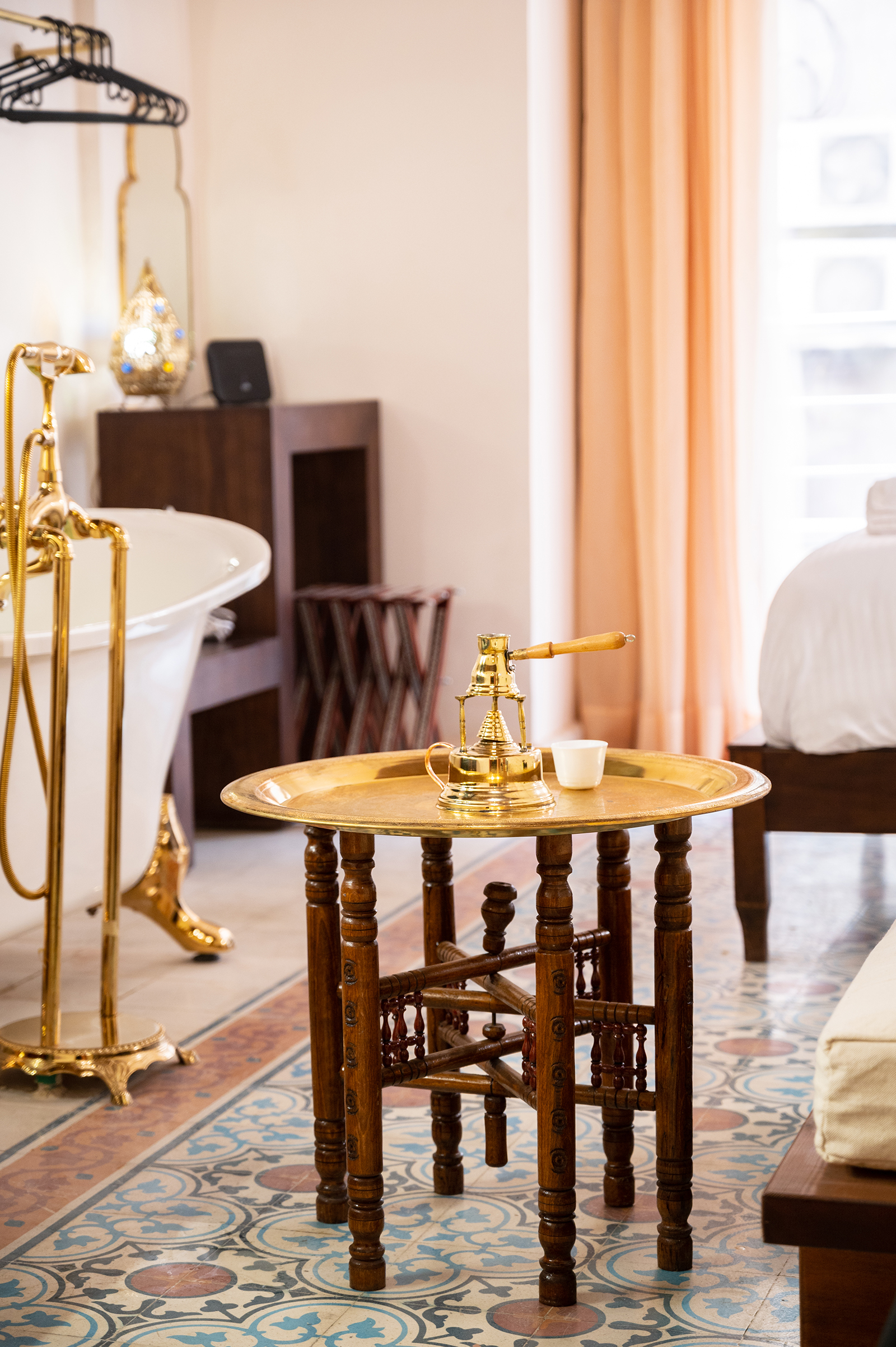 DOWNTOWN MOROCCAN STUDIO 14A – Andrew Shenouda Photography